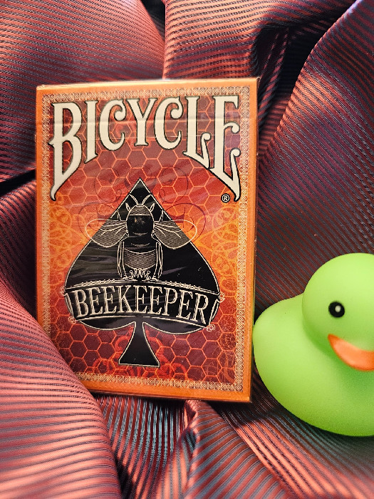 Bicycle - Beekeeper Light :: Game Goblin
